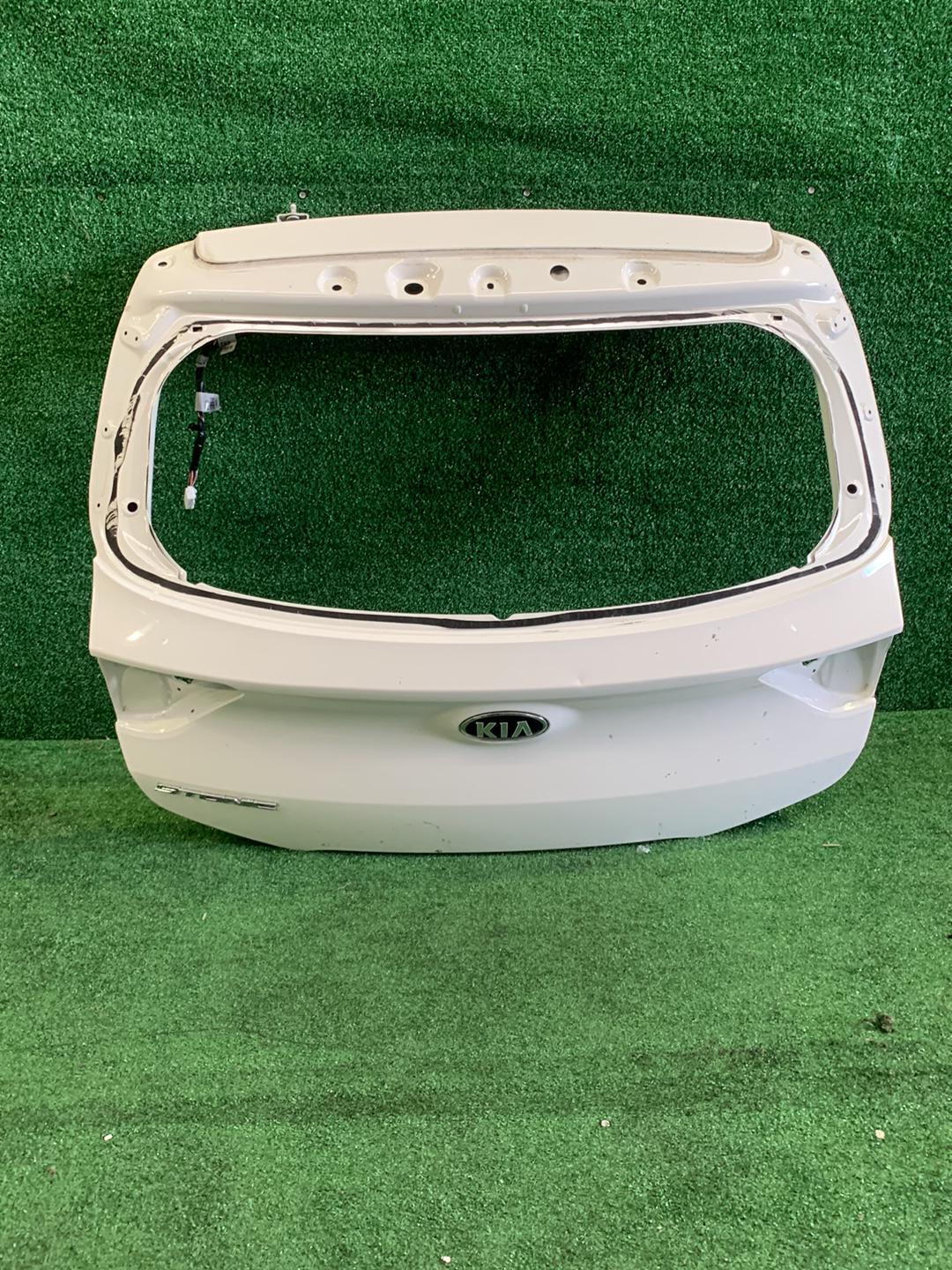2021 Kia Stonic Tailgate — Bamian Auto Parts